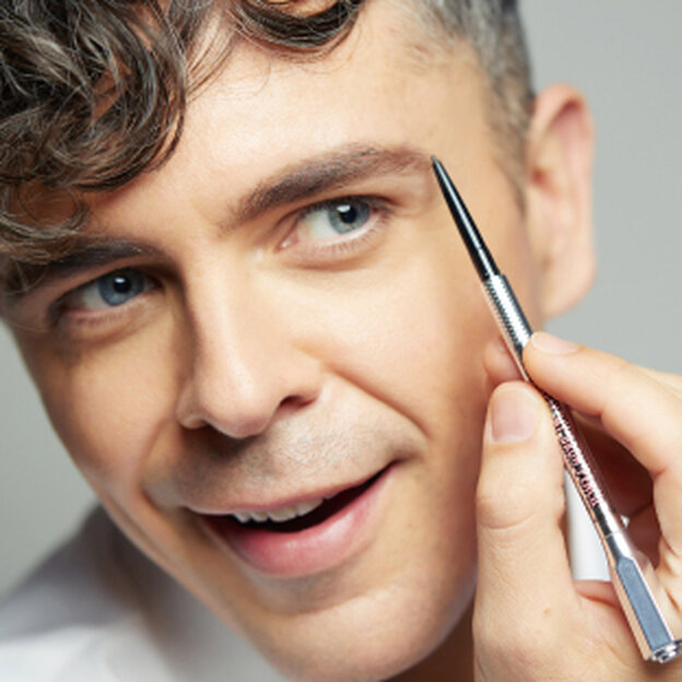 The Benefit Pore Care Hub | Pore Education, Tools, and Products